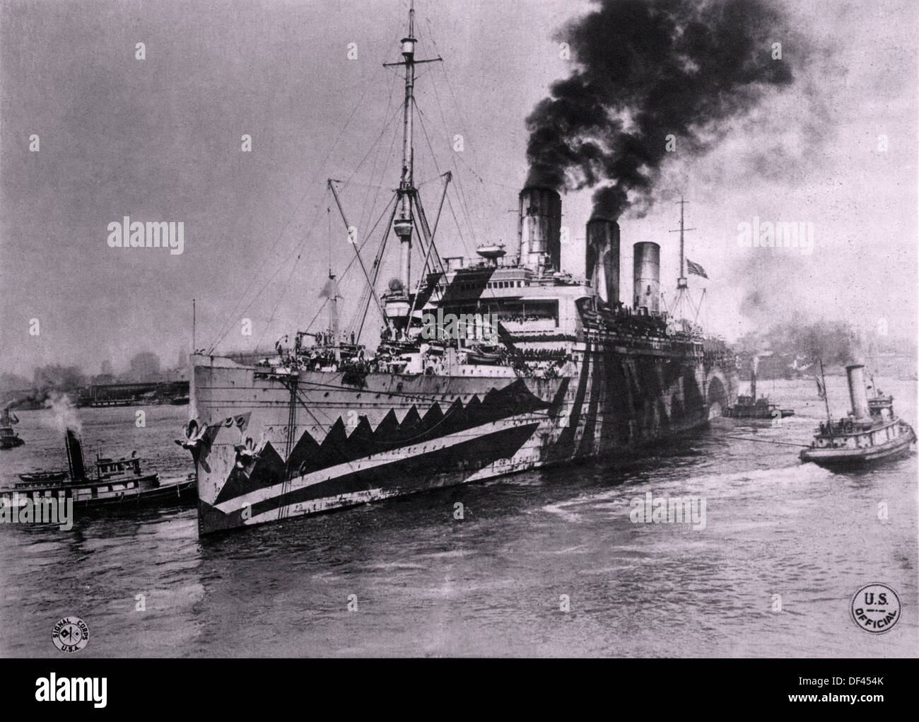 USS Leviathan, Formerly the German Liner Vaterland, in Wartime ...