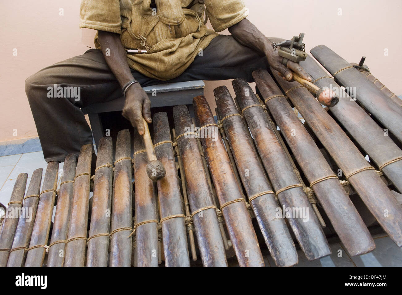 Balafon africa hi-res stock photography and images - Alamy
