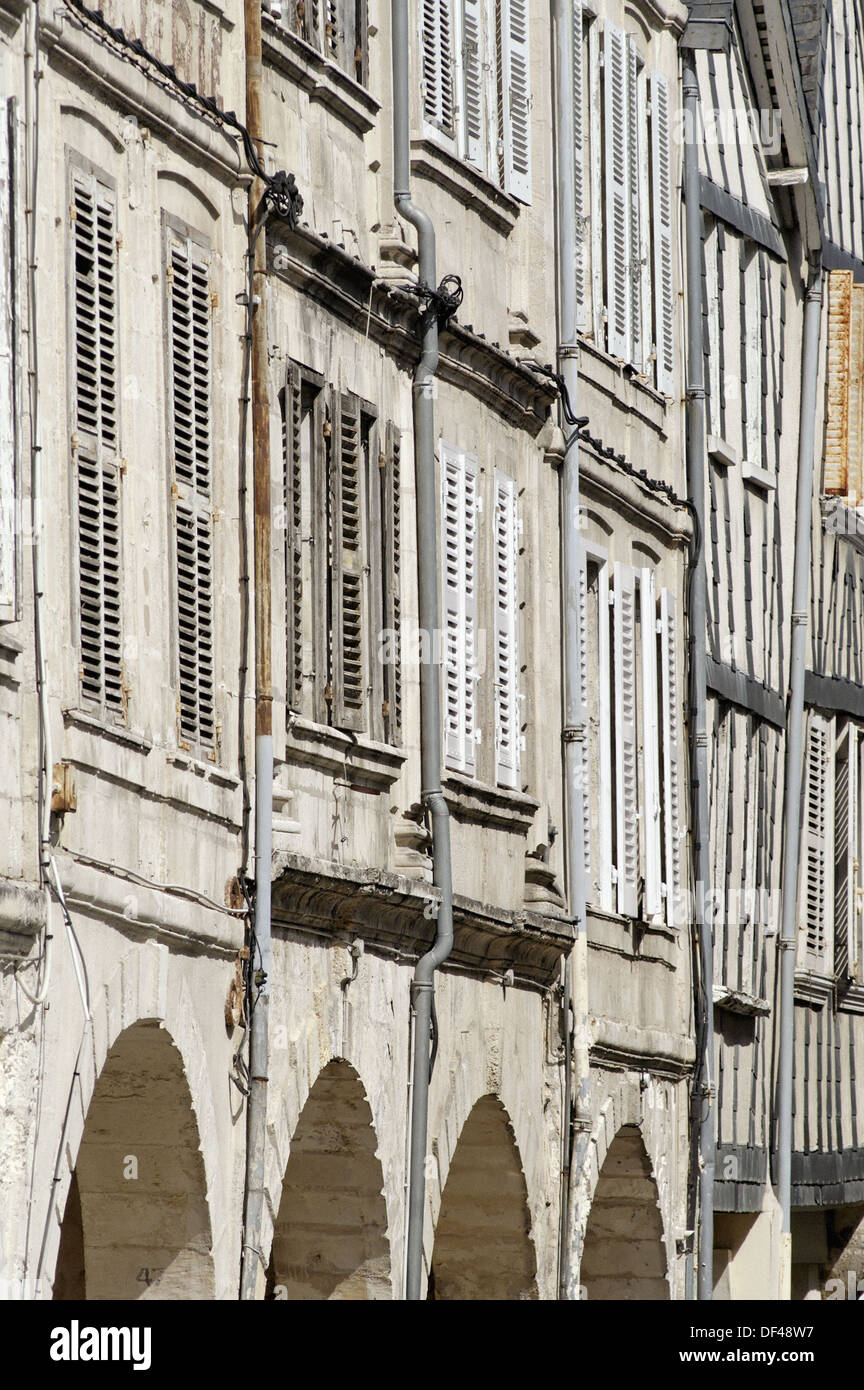 18 century building hi-res stock photography and images - Alamy