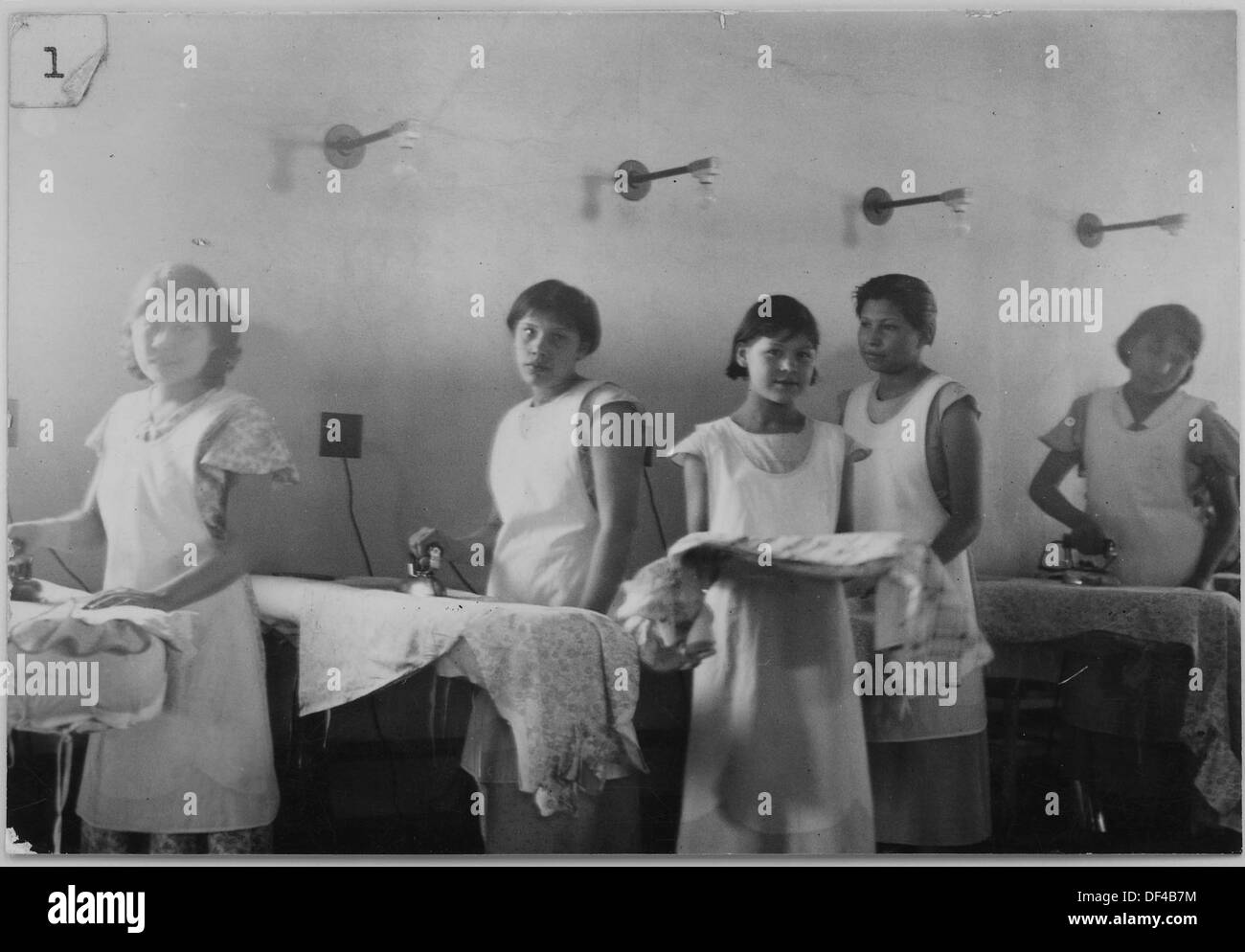 Vintage ironing hi-res stock photography and images - Alamy