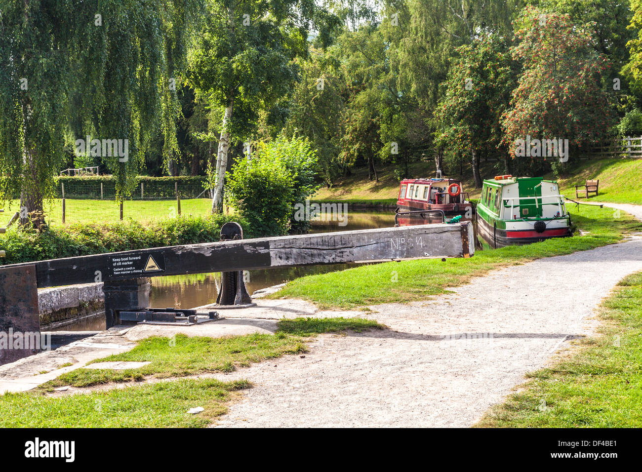 Llangynidr lock hi-res stock photography and images - Alamy