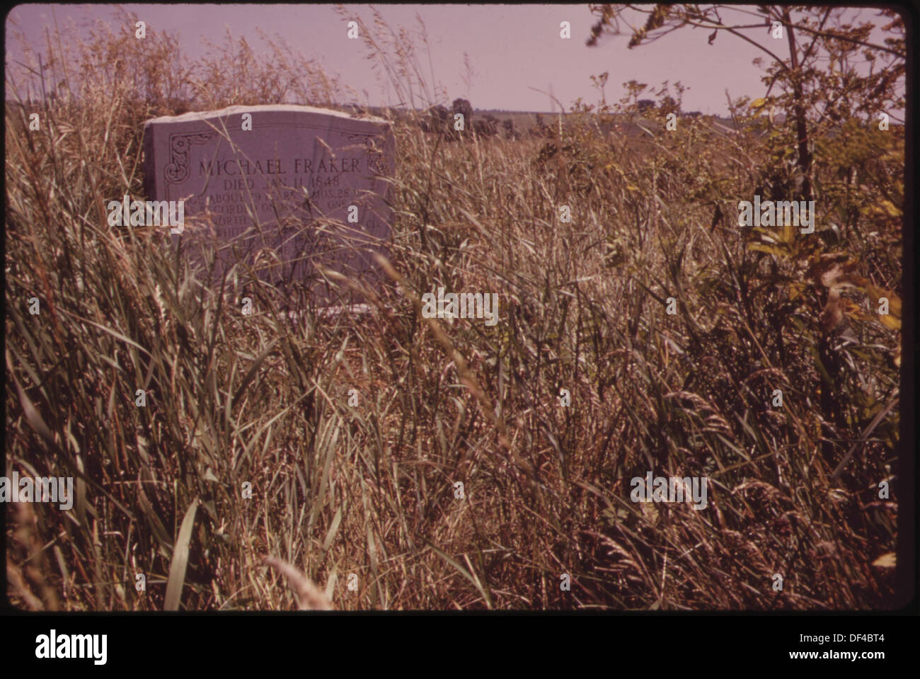 Grave of a settler hi-res stock photography and images - Alamy