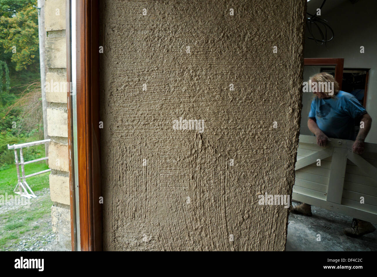 Plastering technique hi-res stock photography and images - Alamy