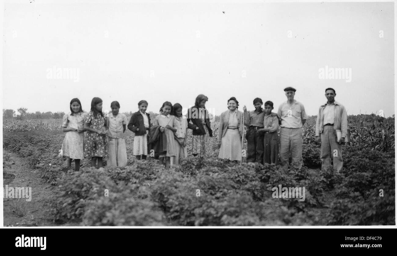 Vintage groups hi-res stock photography and images - Alamy