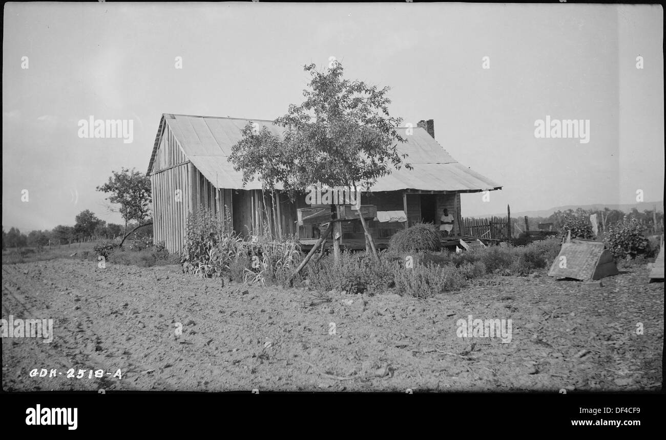 Historical farm house hi-res stock photography and images - Alamy