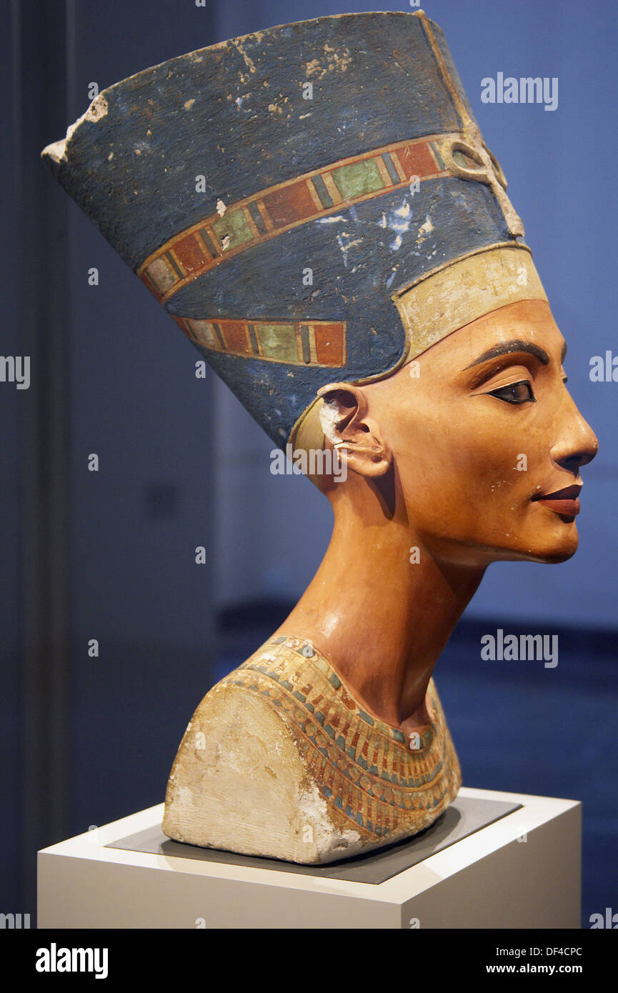 Queen Nefertiti: ネフェルティティ 栄光 | バラ クイーンネフェルティティ – BNVS