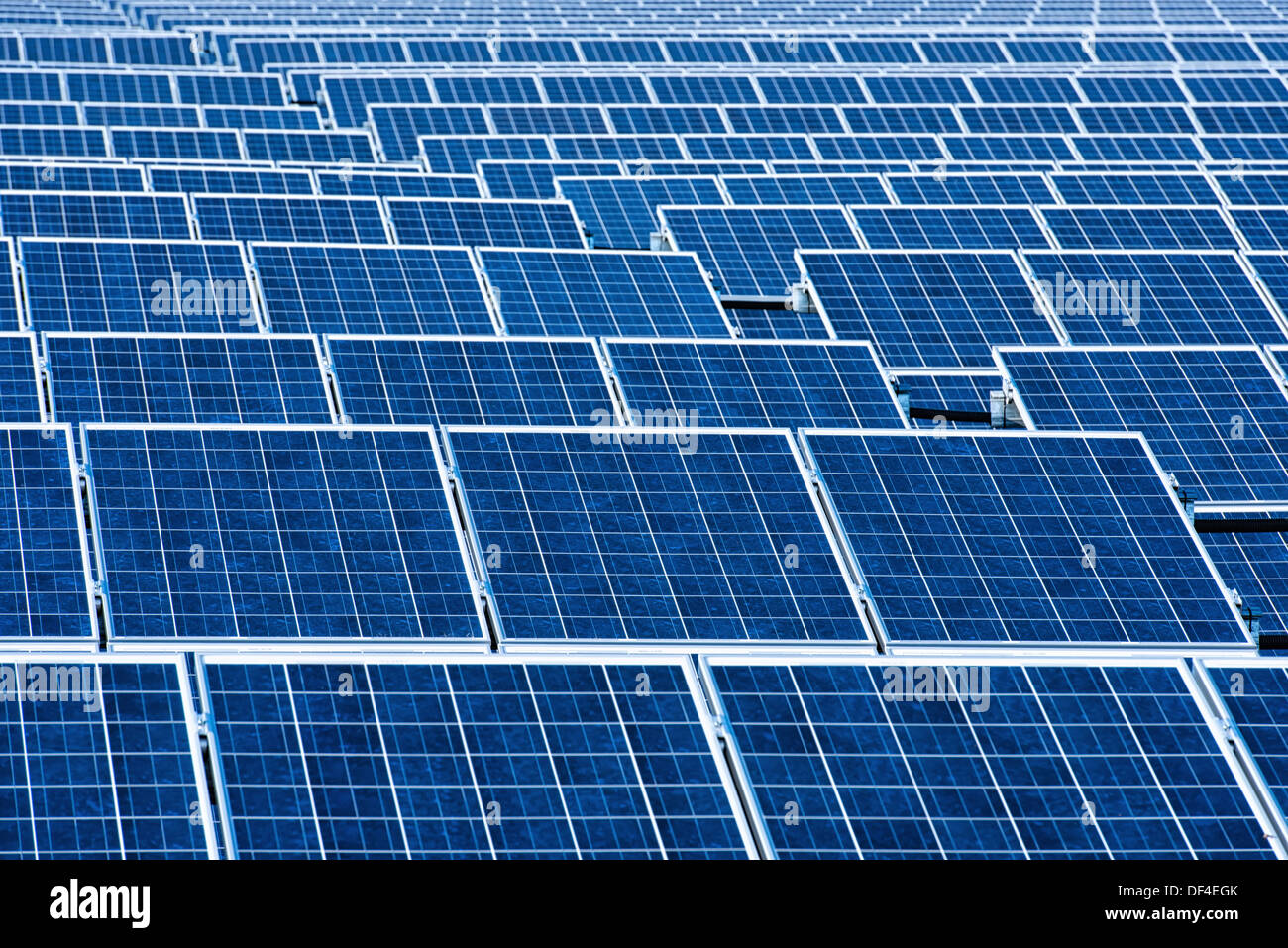 Field of Photovoltaic Solar Panels For Renewable Electrical Energy ...
