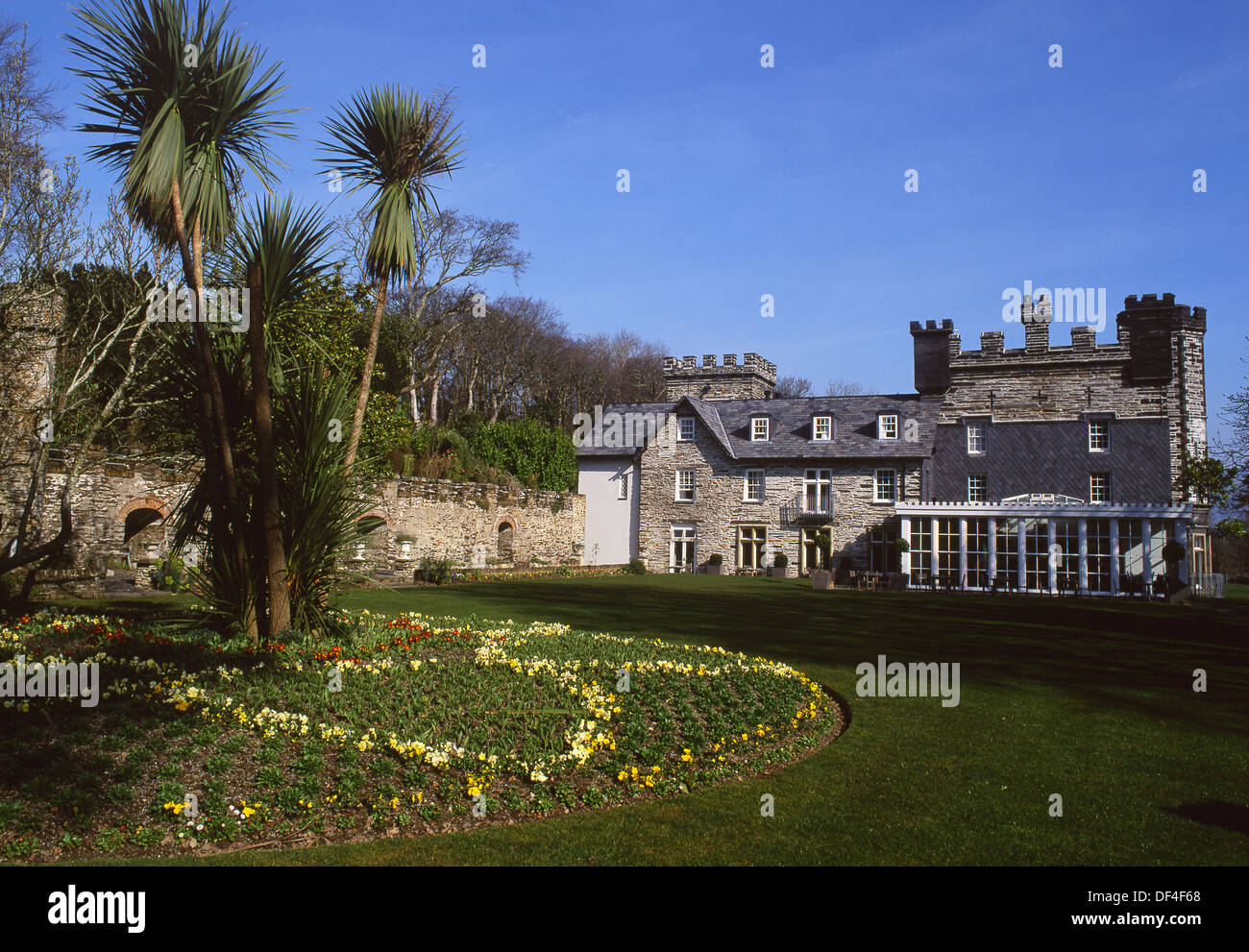Castell Deudraeth Hotel and restaurant Portmeirion Near Porthmadog ...