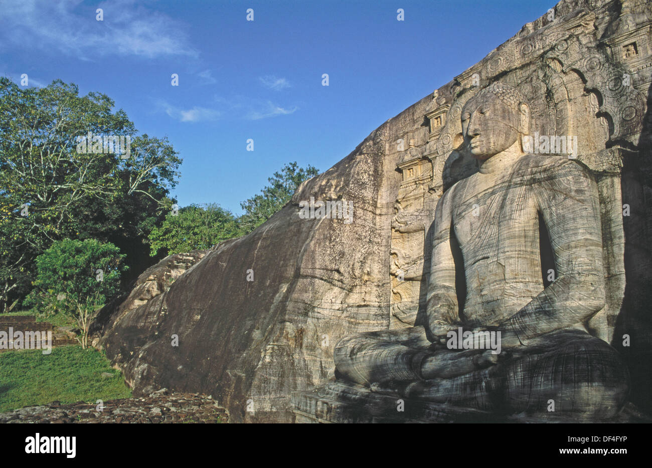 Giant Bouddha. Kalu Gal Vihara. Polonnaruva, Sri Lanka Stock Photo - Alamy