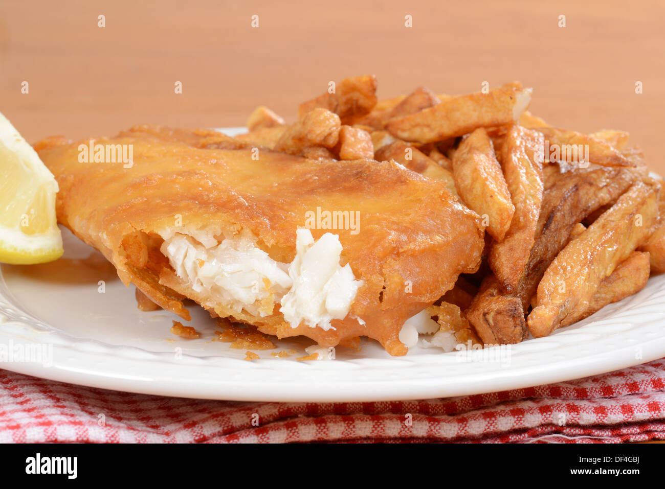 Fish and chips cut out hi-res stock photography and images - Alamy