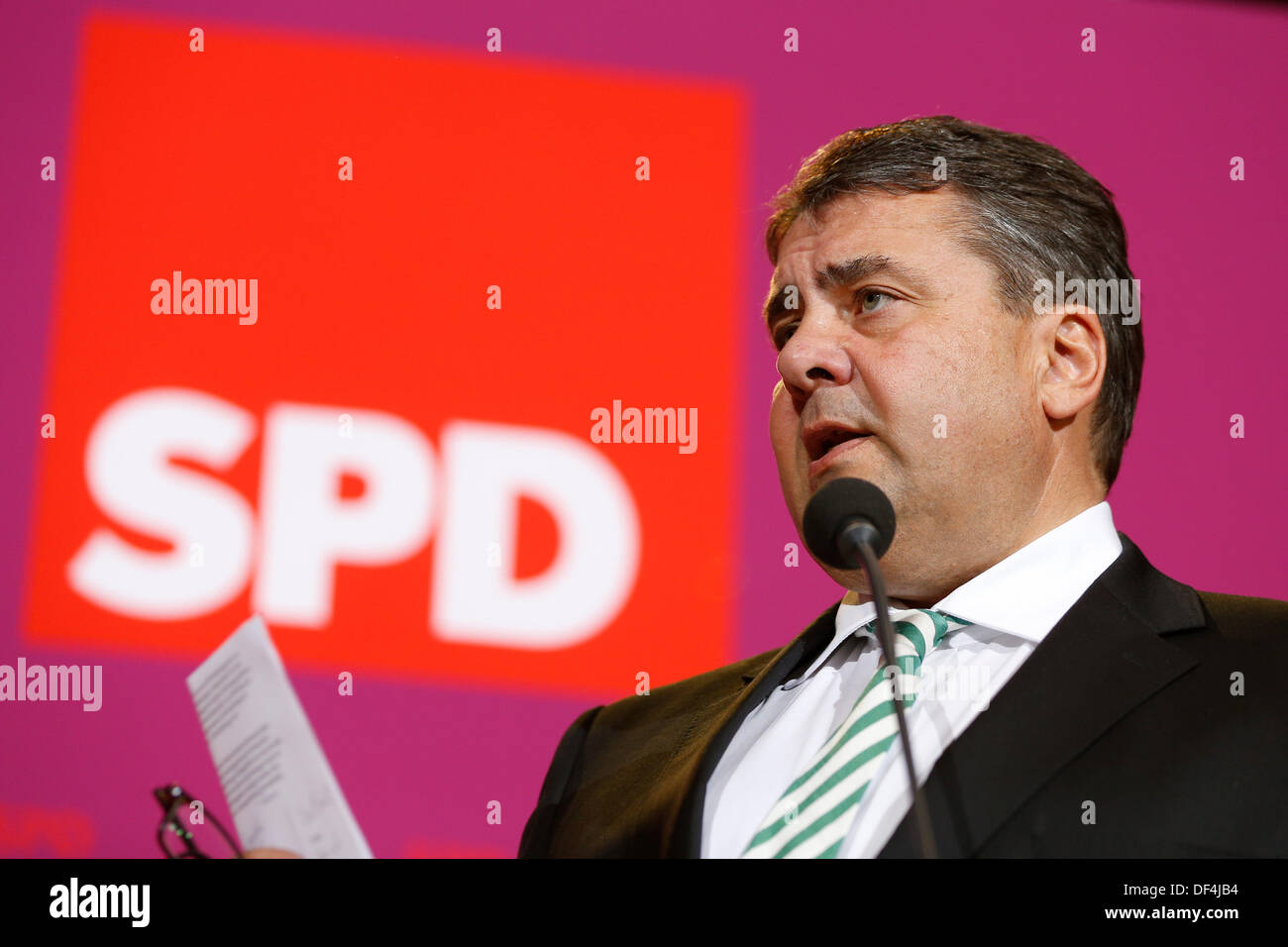 Berlin, Germany. September 27th, 2013. After meeting the SPD executive ...