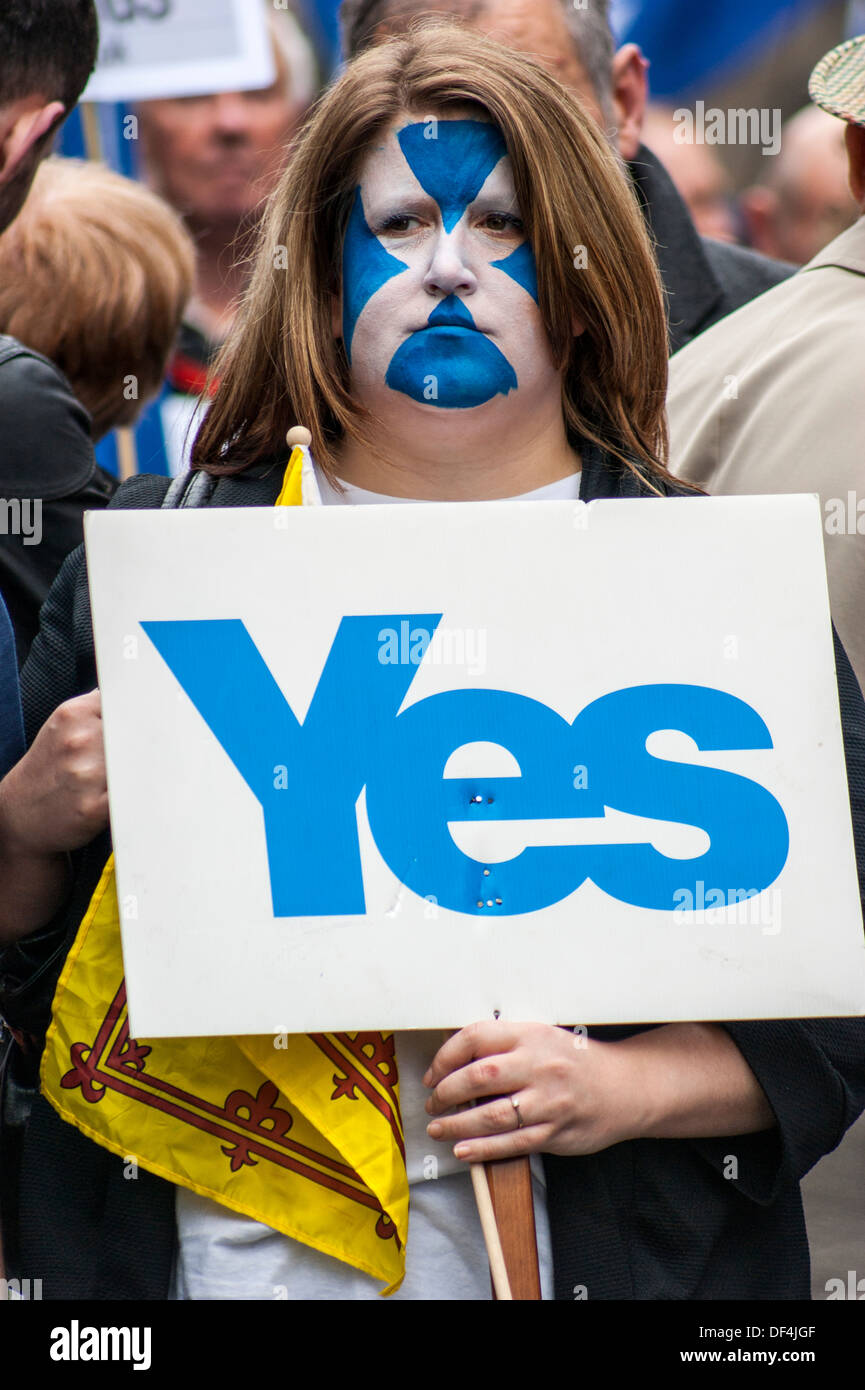 Yes scotland hi-res stock photography and images - Alamy