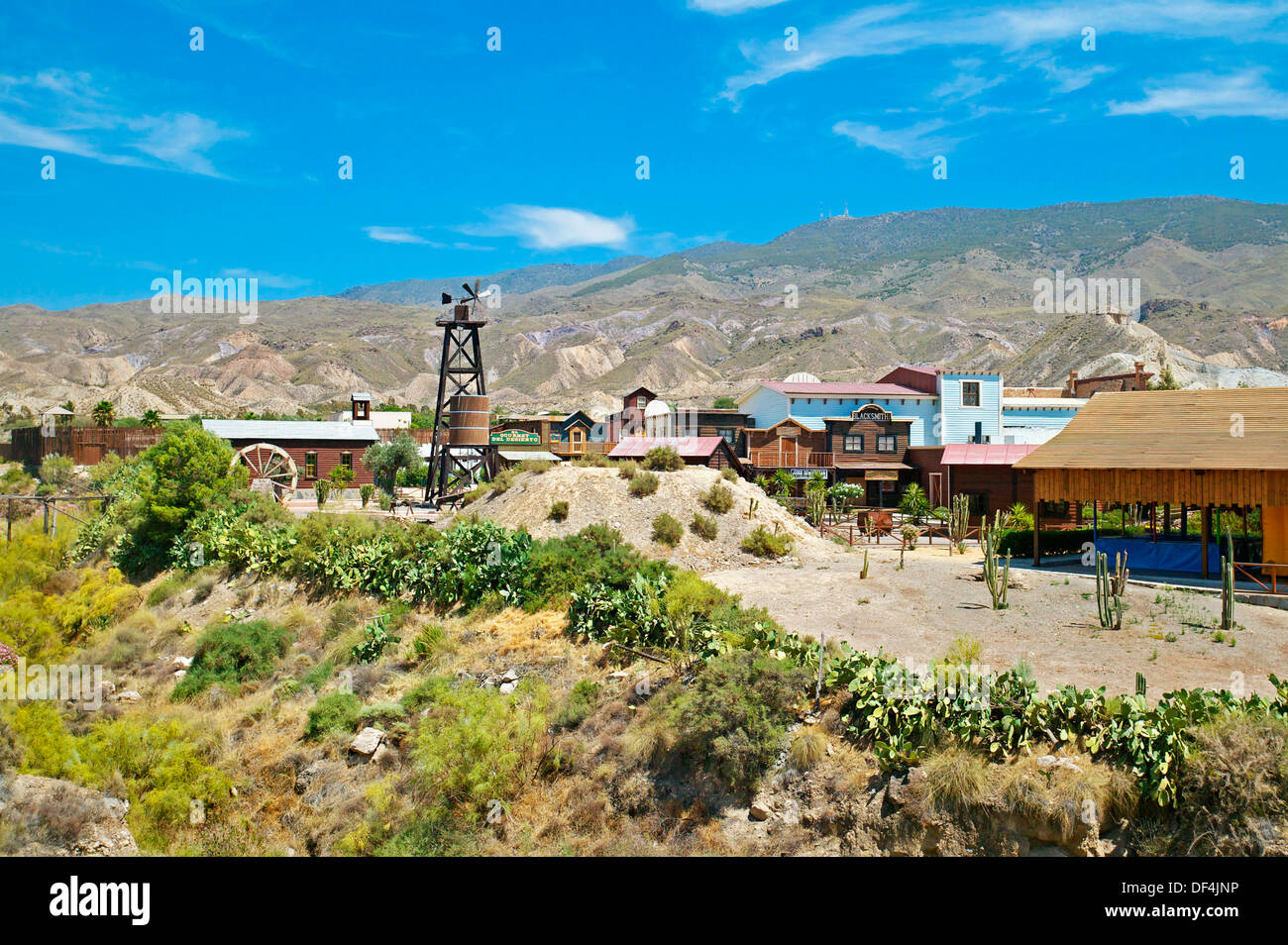 Hollywood set hi-res stock photography and images - Alamy