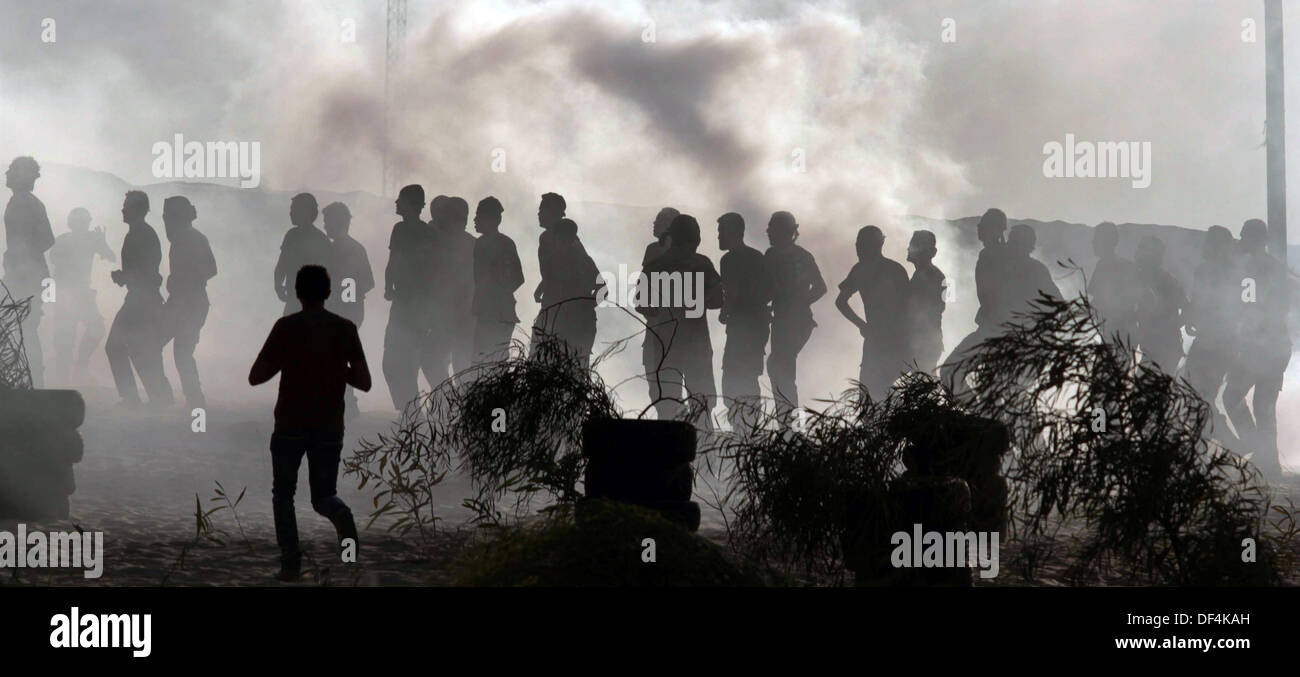 Khan Younis, Gaza Strip, Palestinian Territory. 28th Sep, 2013 ...