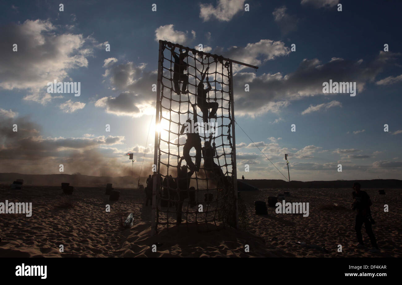 Khan Younis, Gaza Strip, Palestinian Territory. 27th Sep, 2013 ...