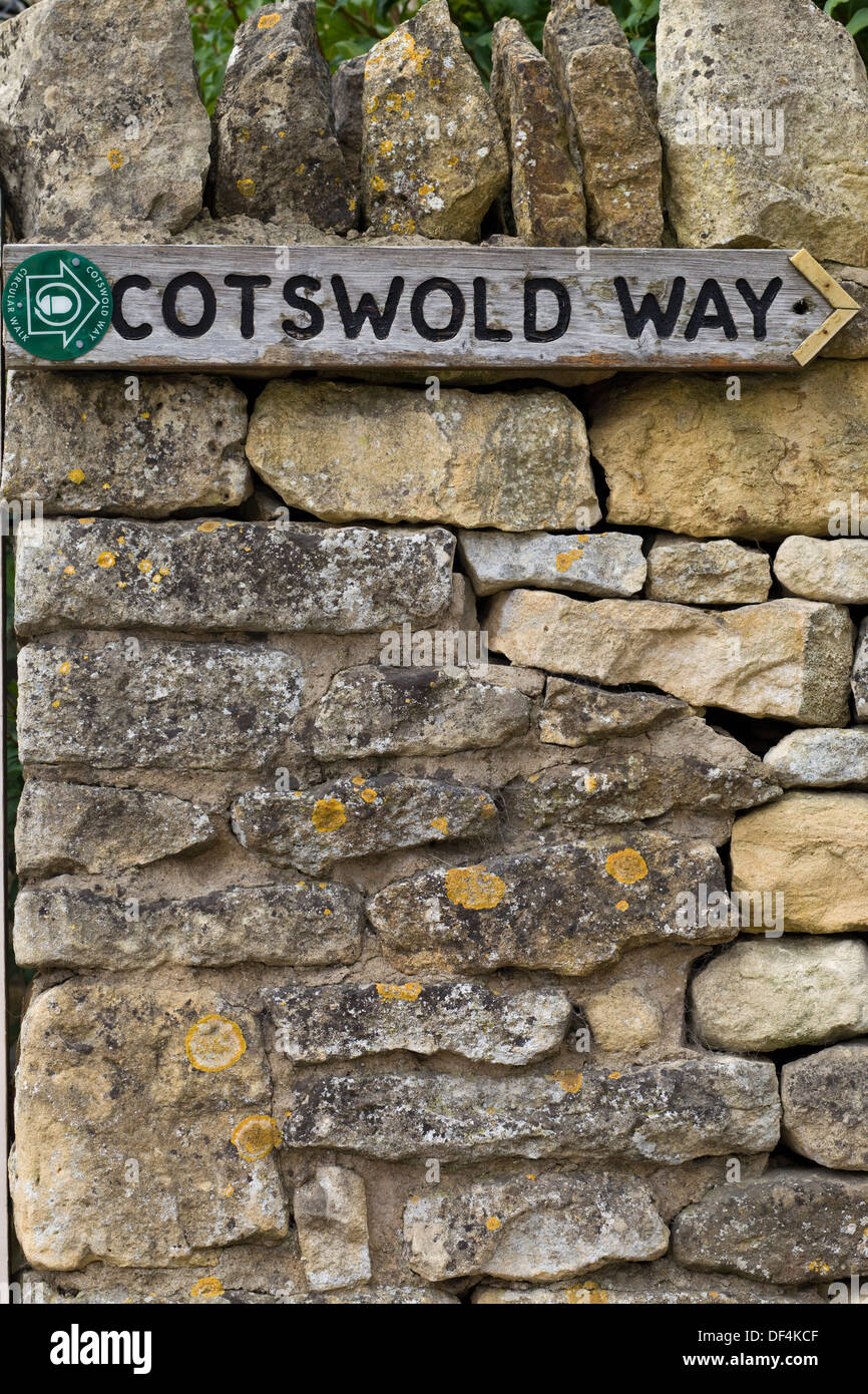 Cotswold way route hi-res stock photography and images - Alamy