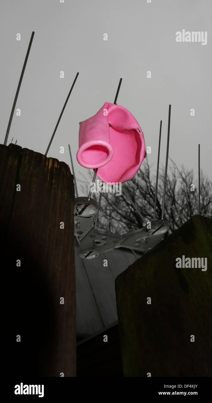 Deflated balloon hi-res stock photography and images - Alamy