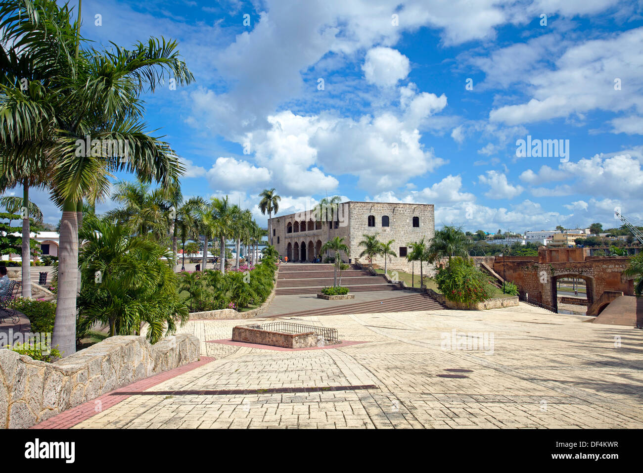 Castle of colon santo domingo hi-res stock photography and images - Alamy
