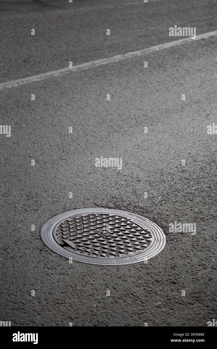 Asphalt cover hi-res stock photography and images - Alamy
