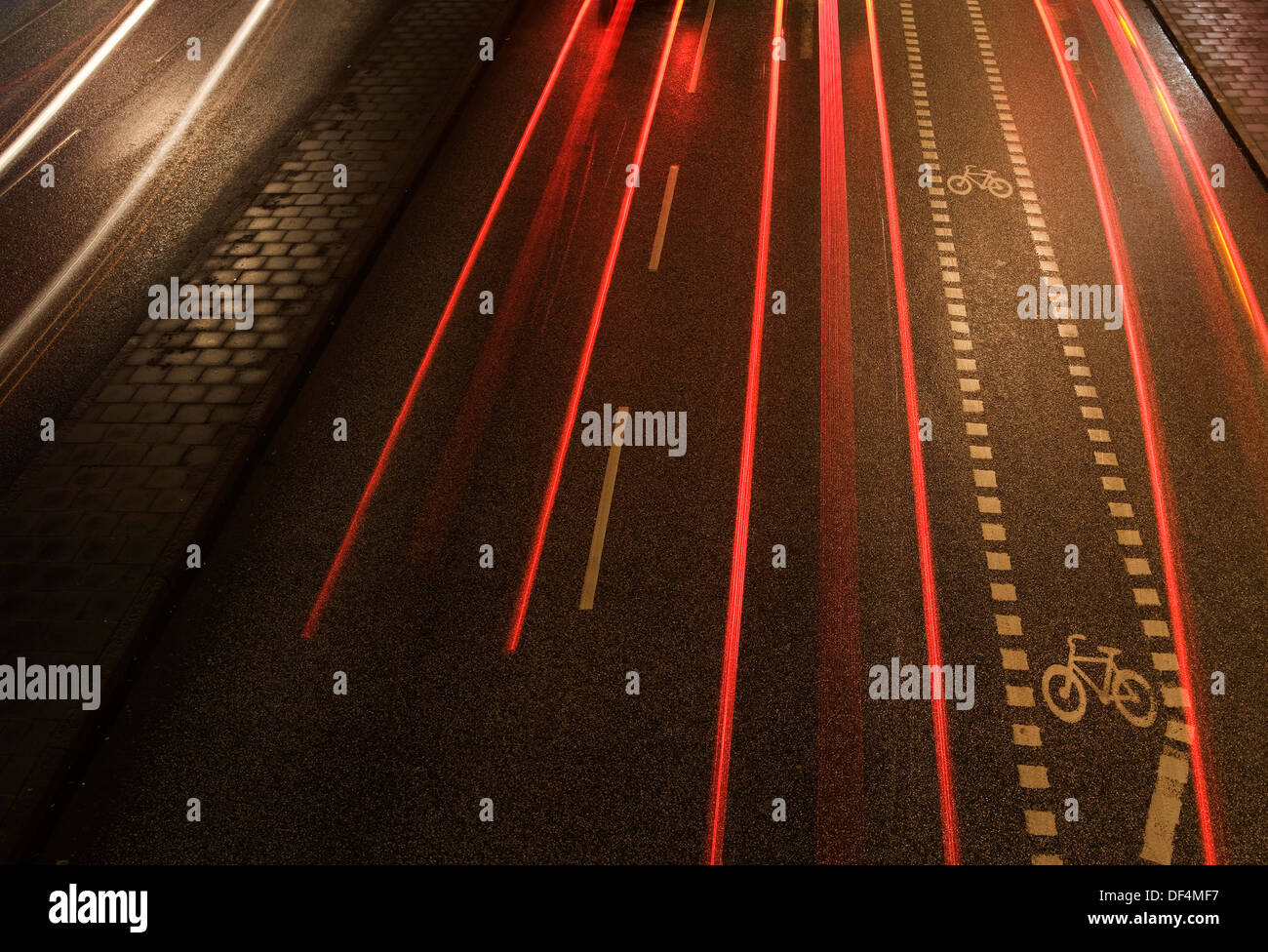 Automobiles motion hi-res stock photography and images - Alamy