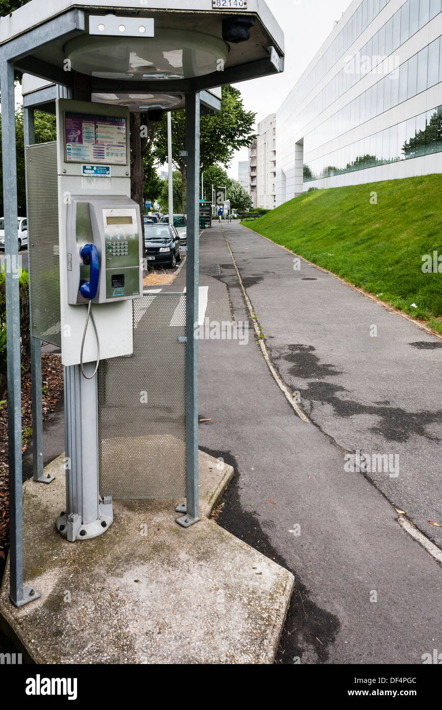 French telephone hi-res stock photography and images - Alamy