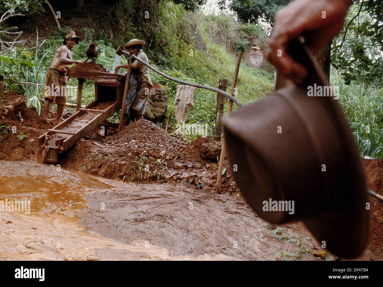 Garimpeiro hi-res stock photography and images - Alamy