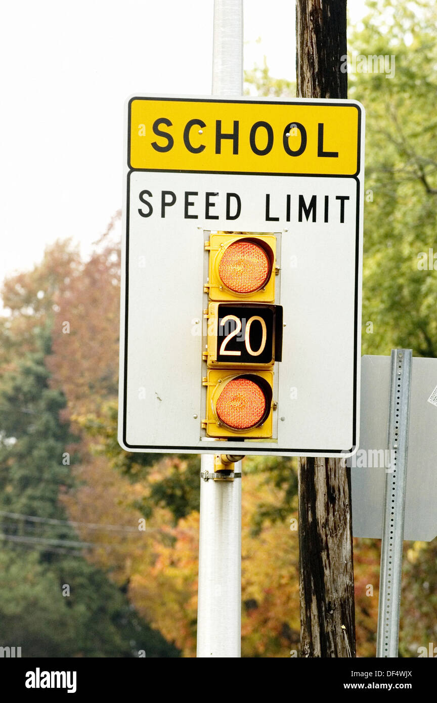 Flashing speed limit sign hi-res stock photography and images - Alamy