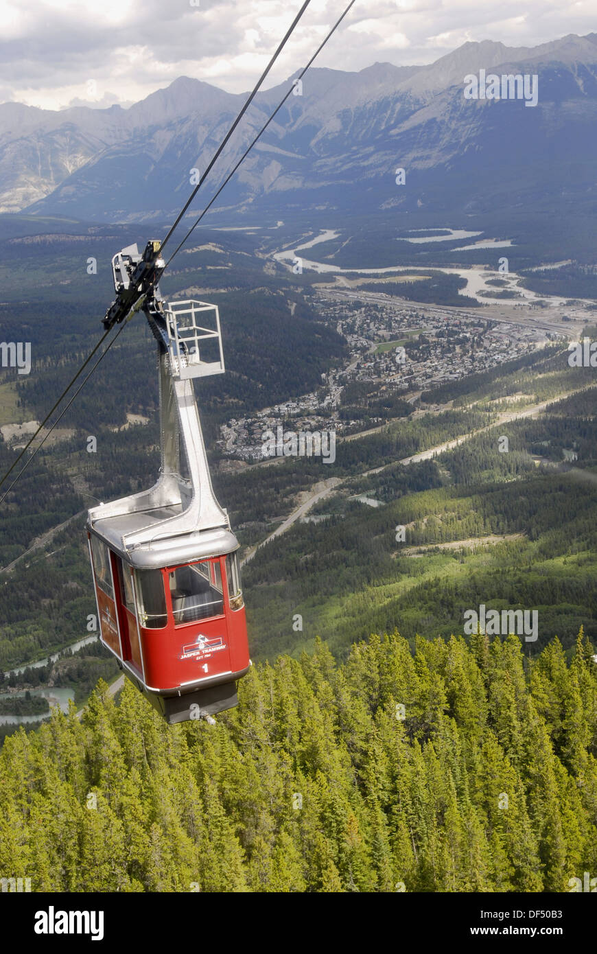 Jasper cable car hi-res stock photography and images - Alamy