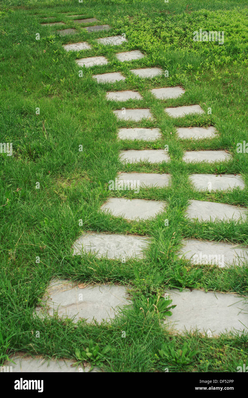 stone walkway on the grass Stock Photo - Alamy
