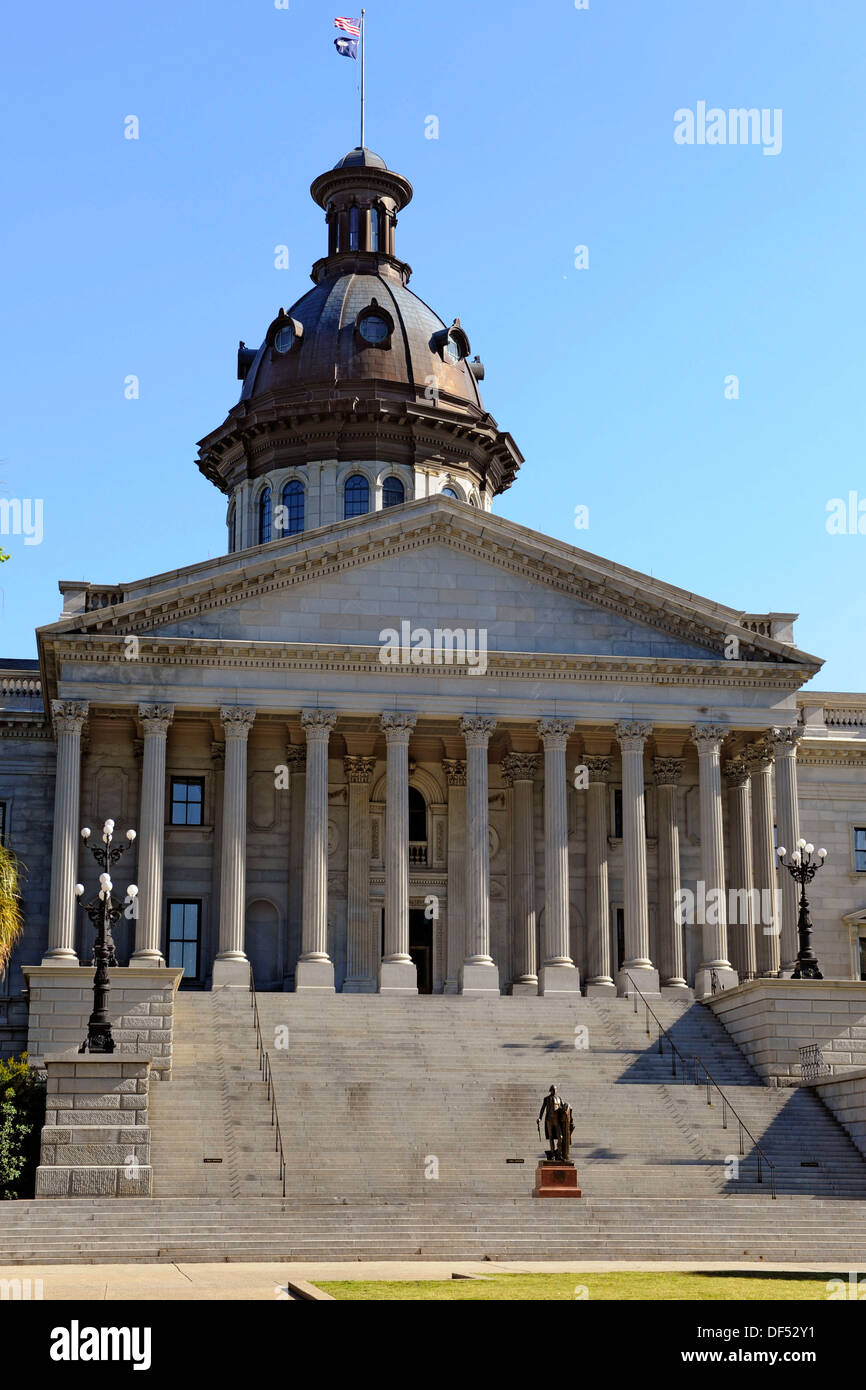 Columbia south carolina buildings statues hi-res stock photography and ...