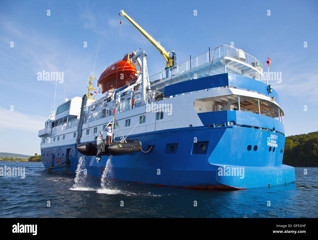 Mv quest ship hi-res stock photography and images - Alamy