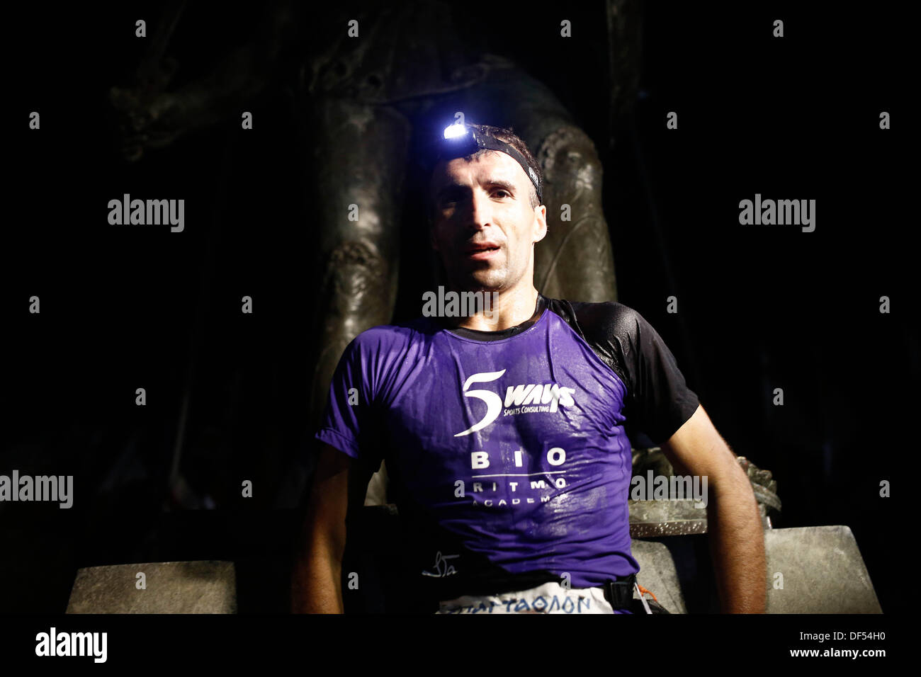 Statue of pheidippides hi-res stock photography and images - Alamy