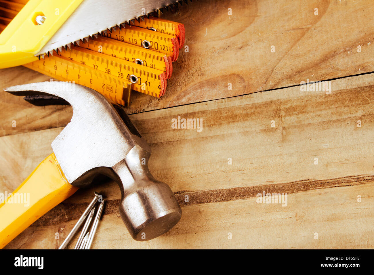 Hammer and nails hi-res stock photography and images - Alamy