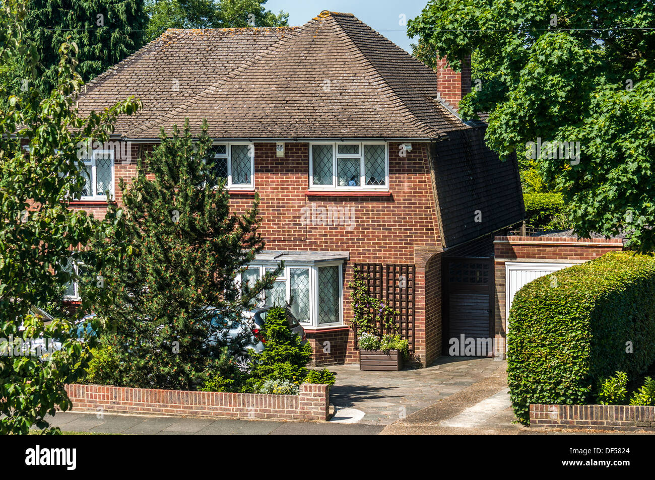 1930s House Building Stock Photos & 1930s House Building Stock Images ...