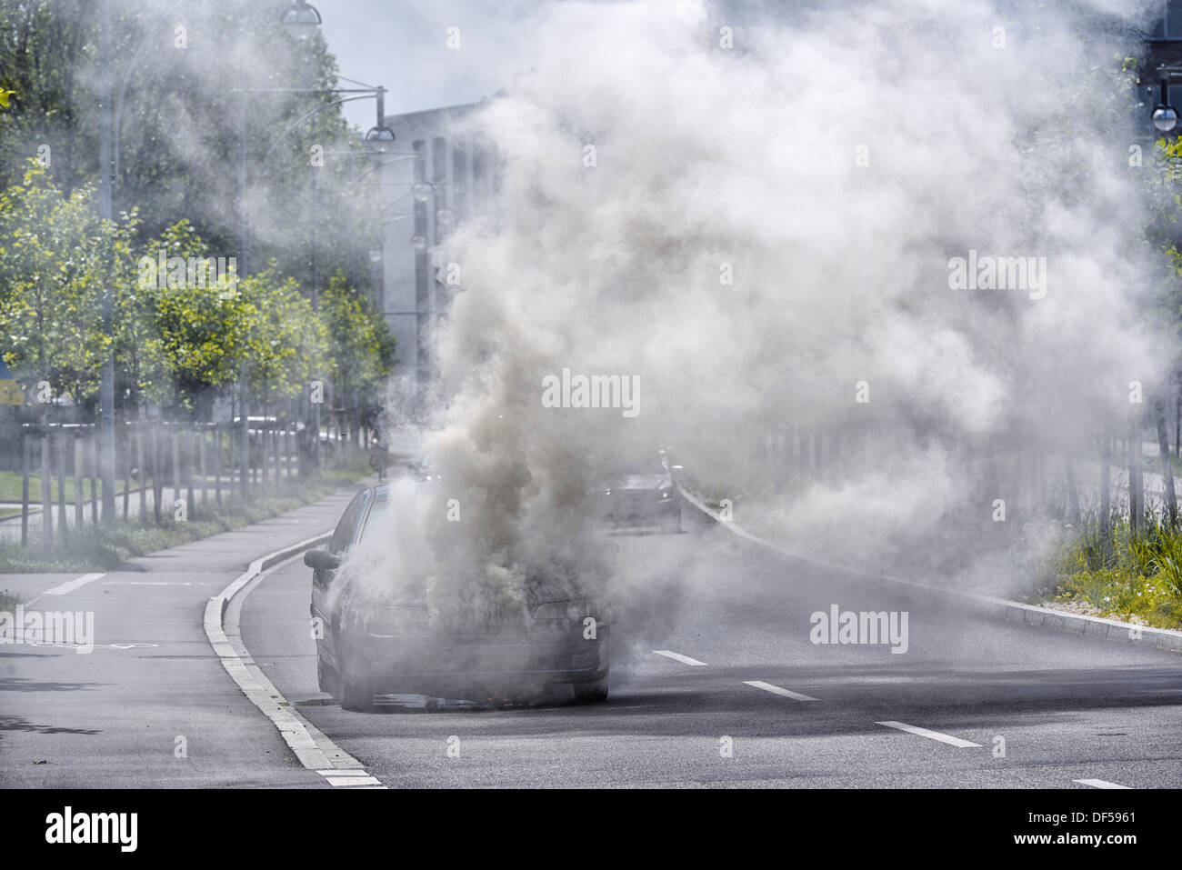 Car gas smoke hi-res stock photography and images - Alamy