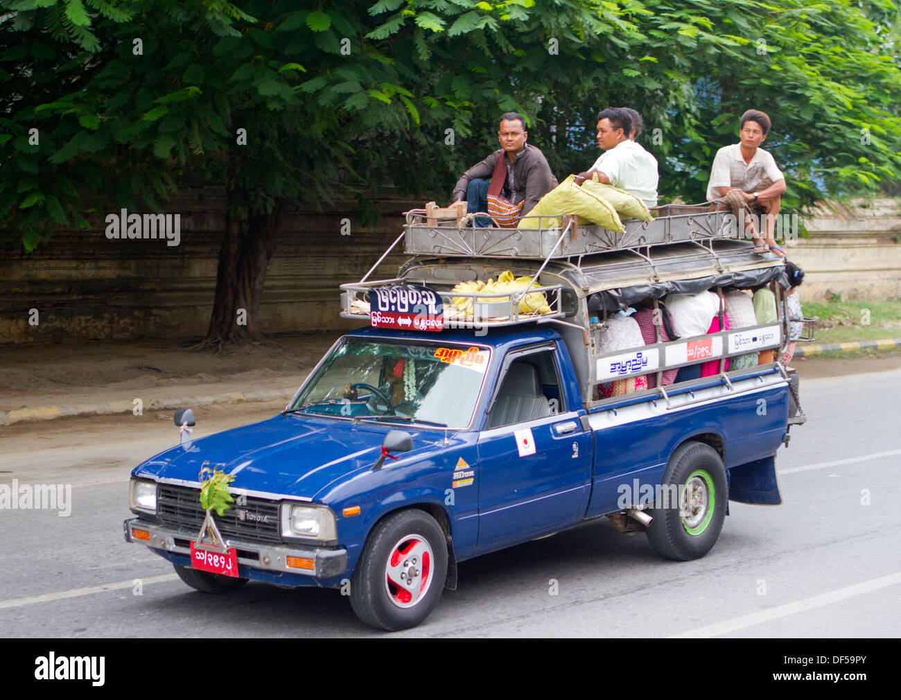 Ride on top hi-res stock photography and images - Alamy