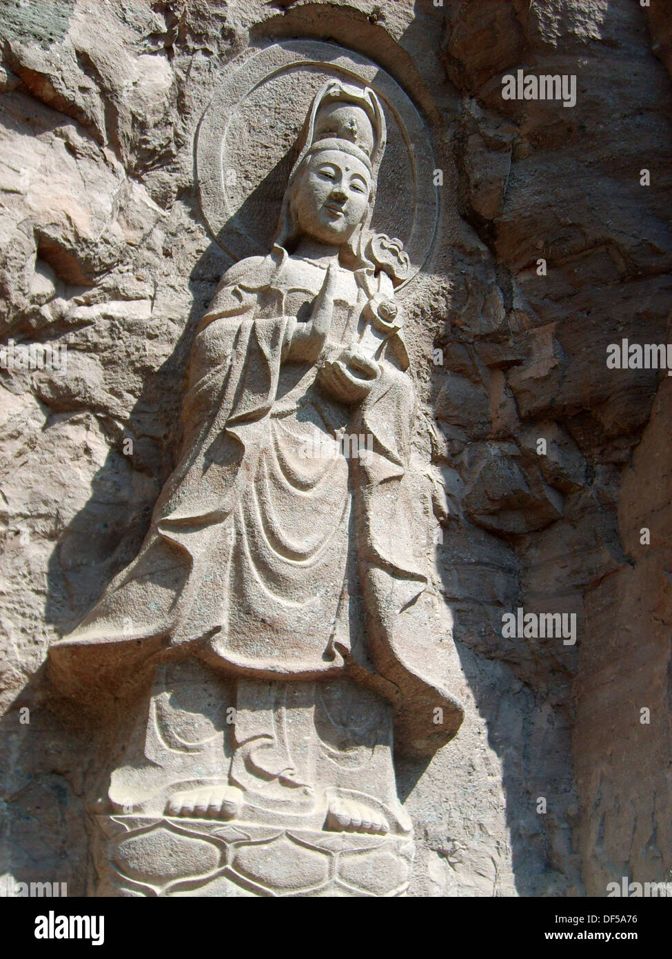 stone carvings statues building Stock Photo - Alamy