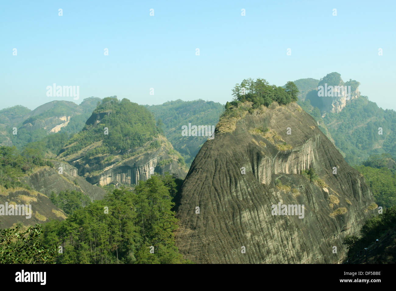Wuyishan or mount wuyi scenic area hi-res stock photography and images ...