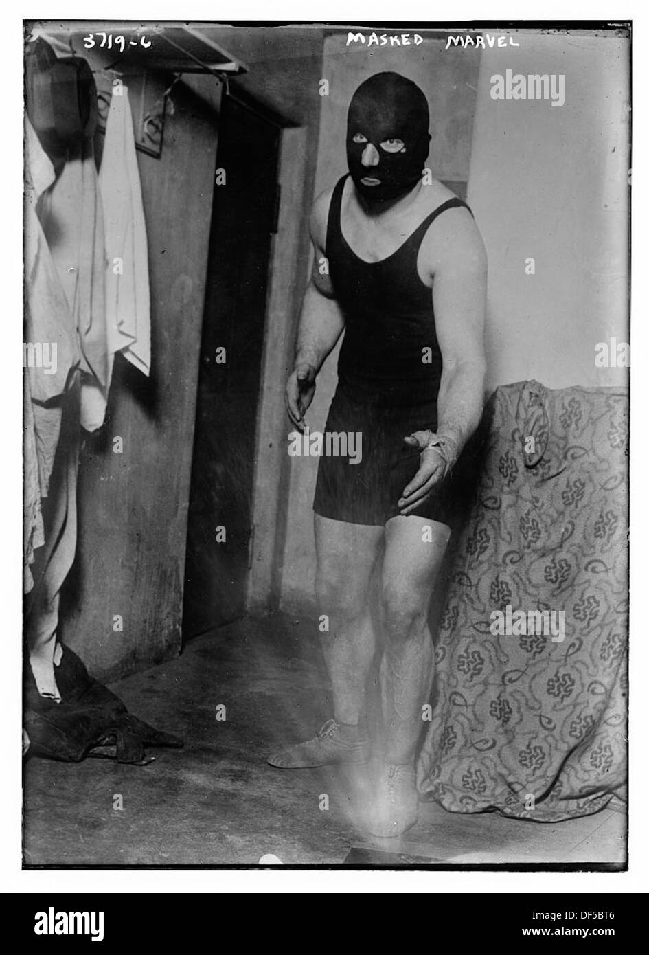 Marvel Black and White Stock Photos & Images - Alamy