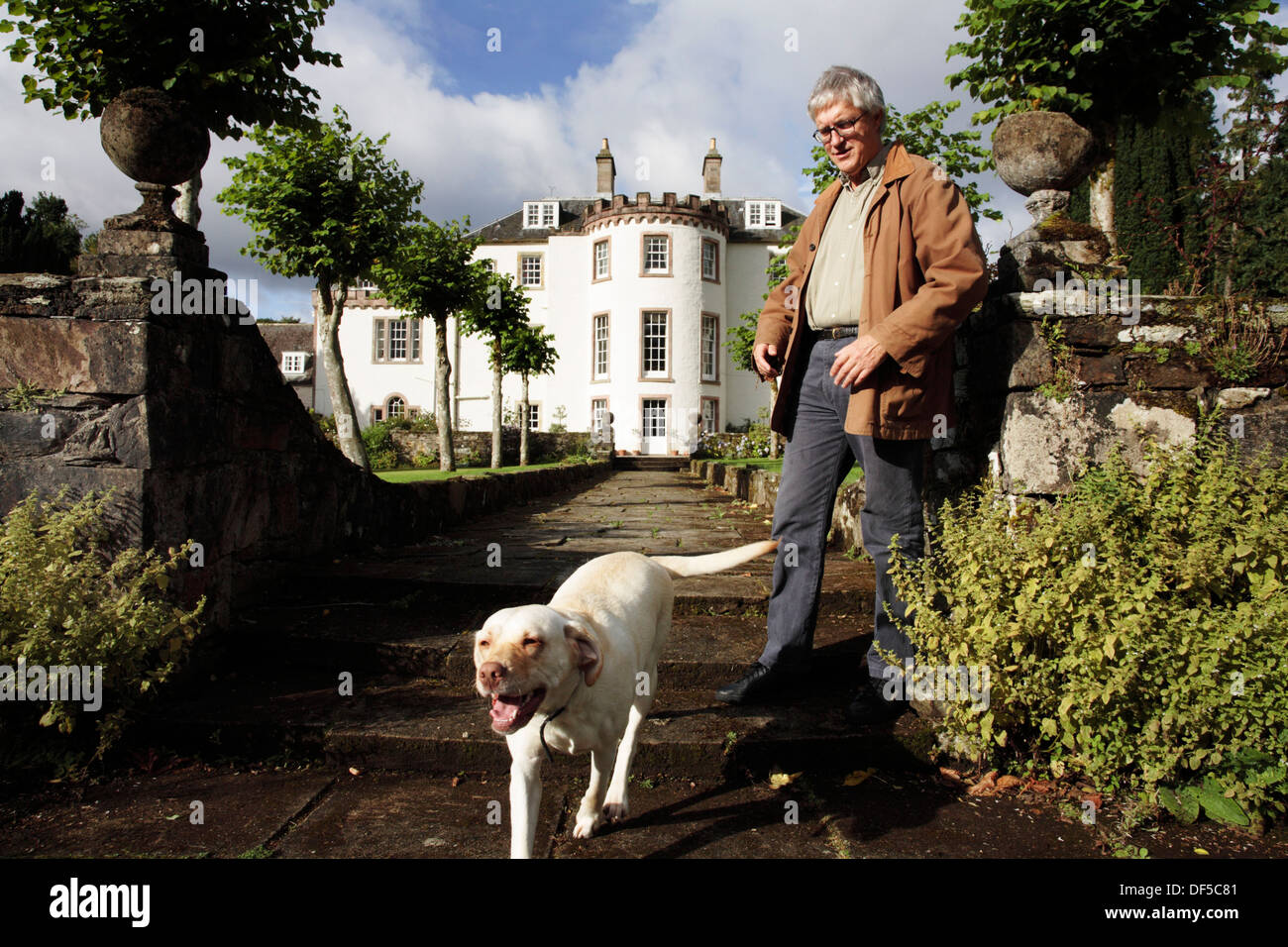 Sir lachlan maclean hi-res stock photography and images - Alamy