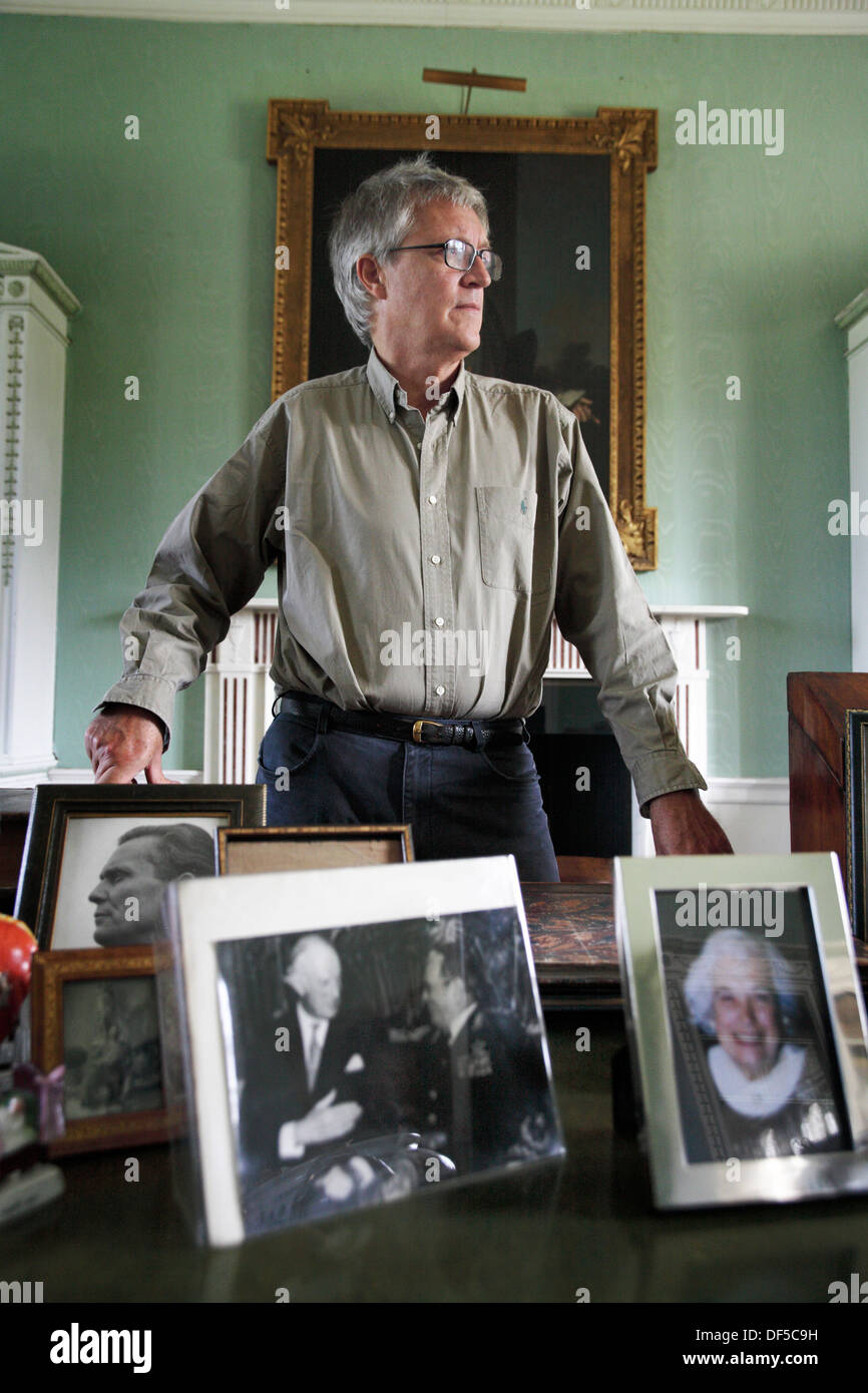Sir Charles Maclean at his home in Strachur Argyll Stock Photo - Alamy