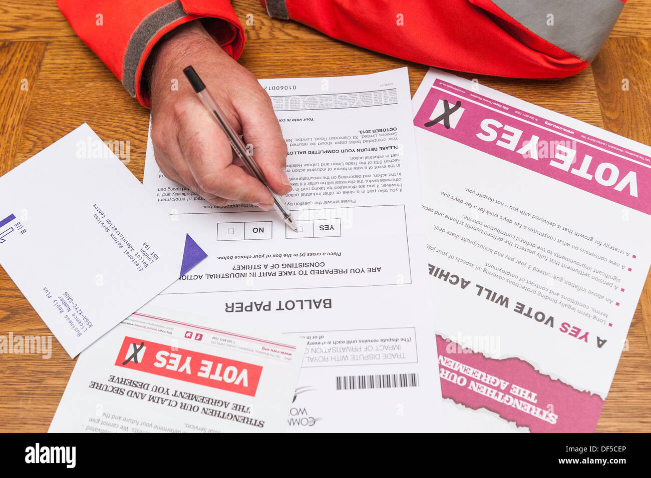 Great british postman postal on hi-res stock photography and images - Alamy