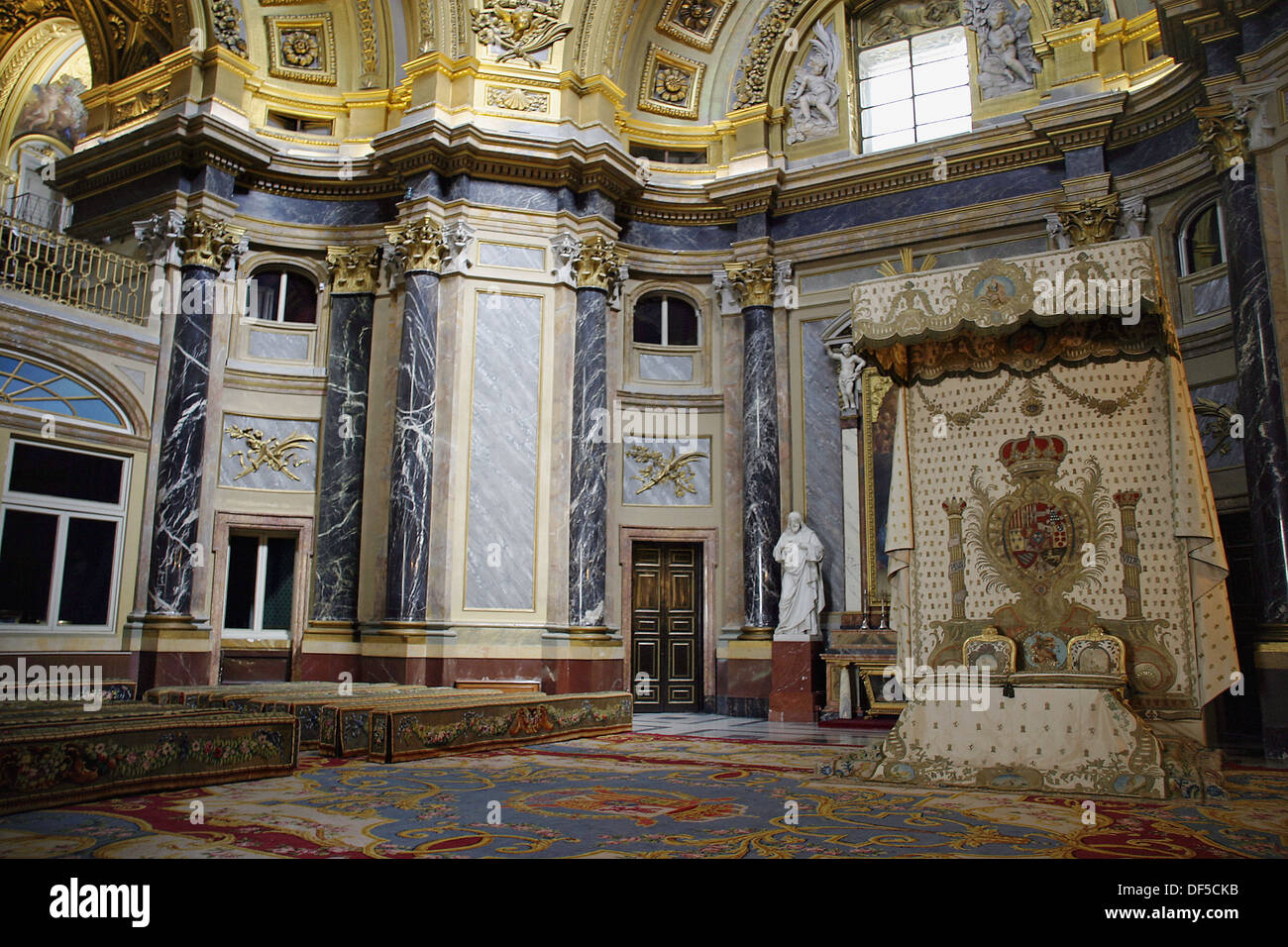 Chapel Palacio Real Madrid High Resolution Stock Photography and Images ...