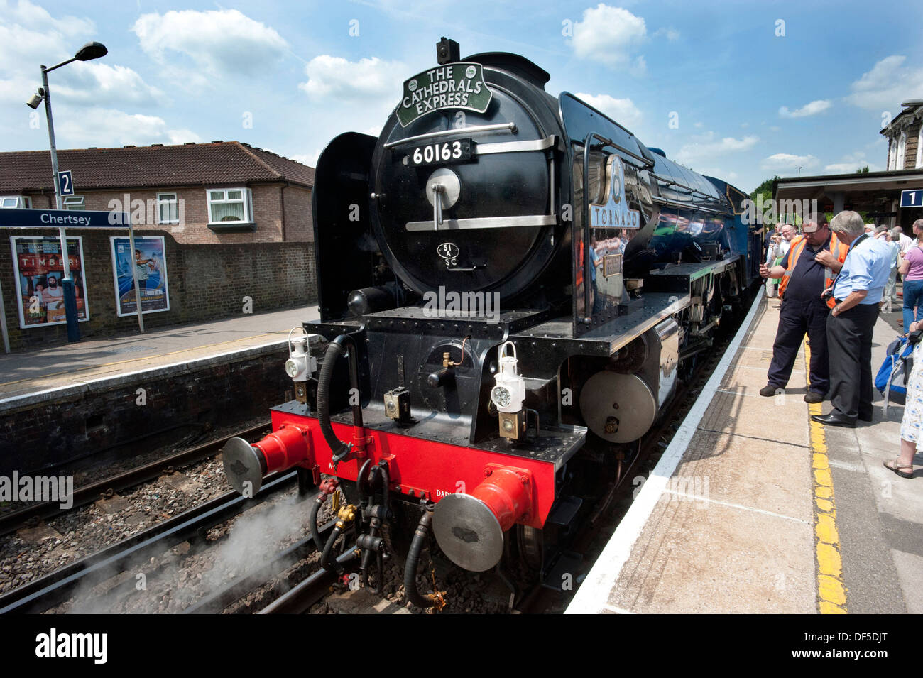 Chertsey station hi-res stock photography and images - Alamy