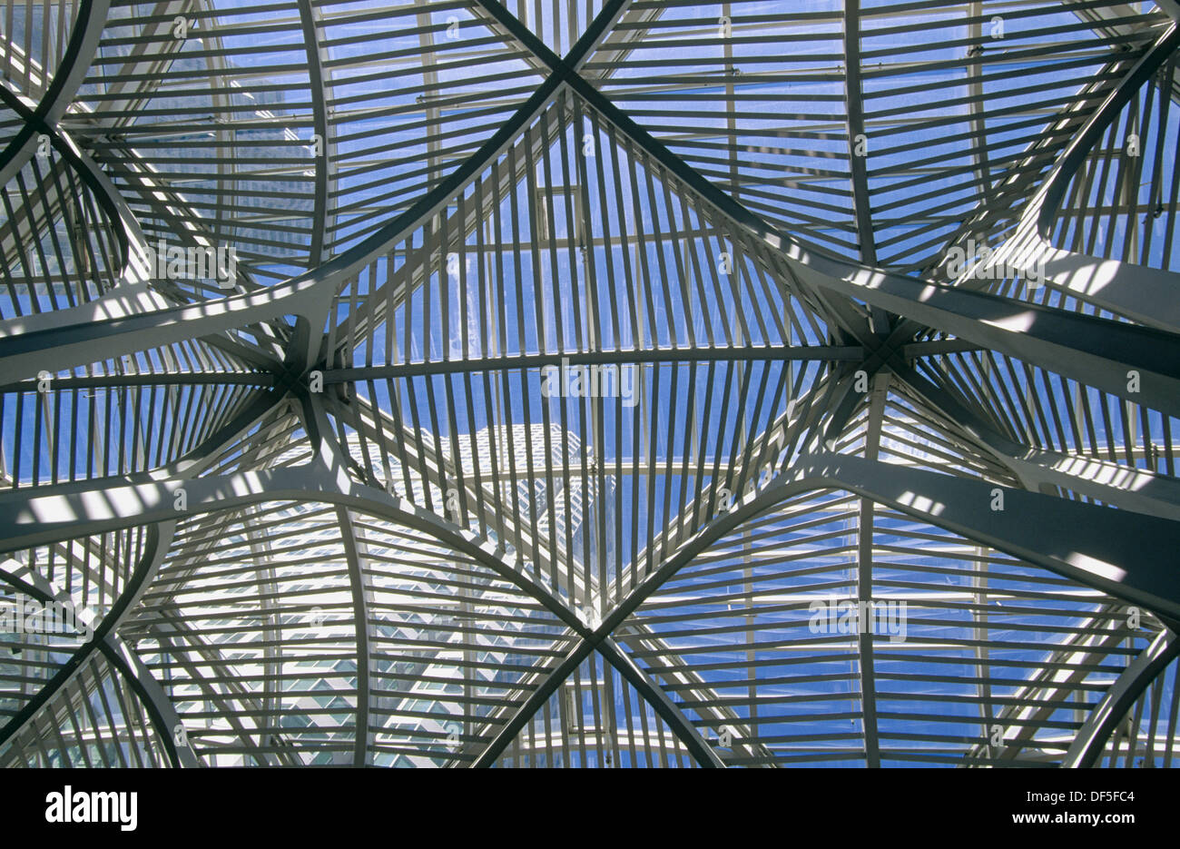 Bce place santiago calatrava toronto hi-res stock photography and ...