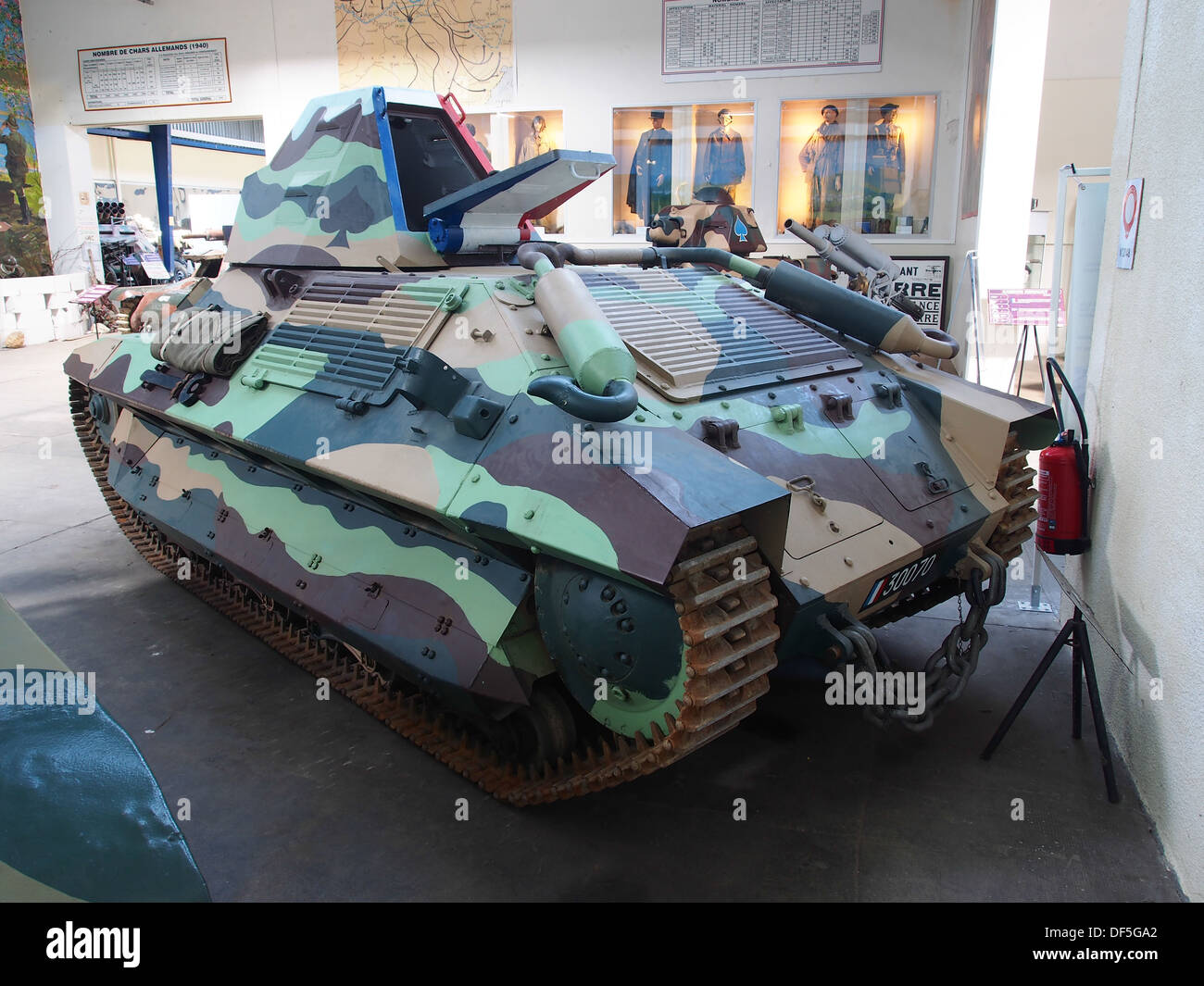 The 1935 Forges et Chantiers de la Méditerranée FCM 36 is a French tank ...