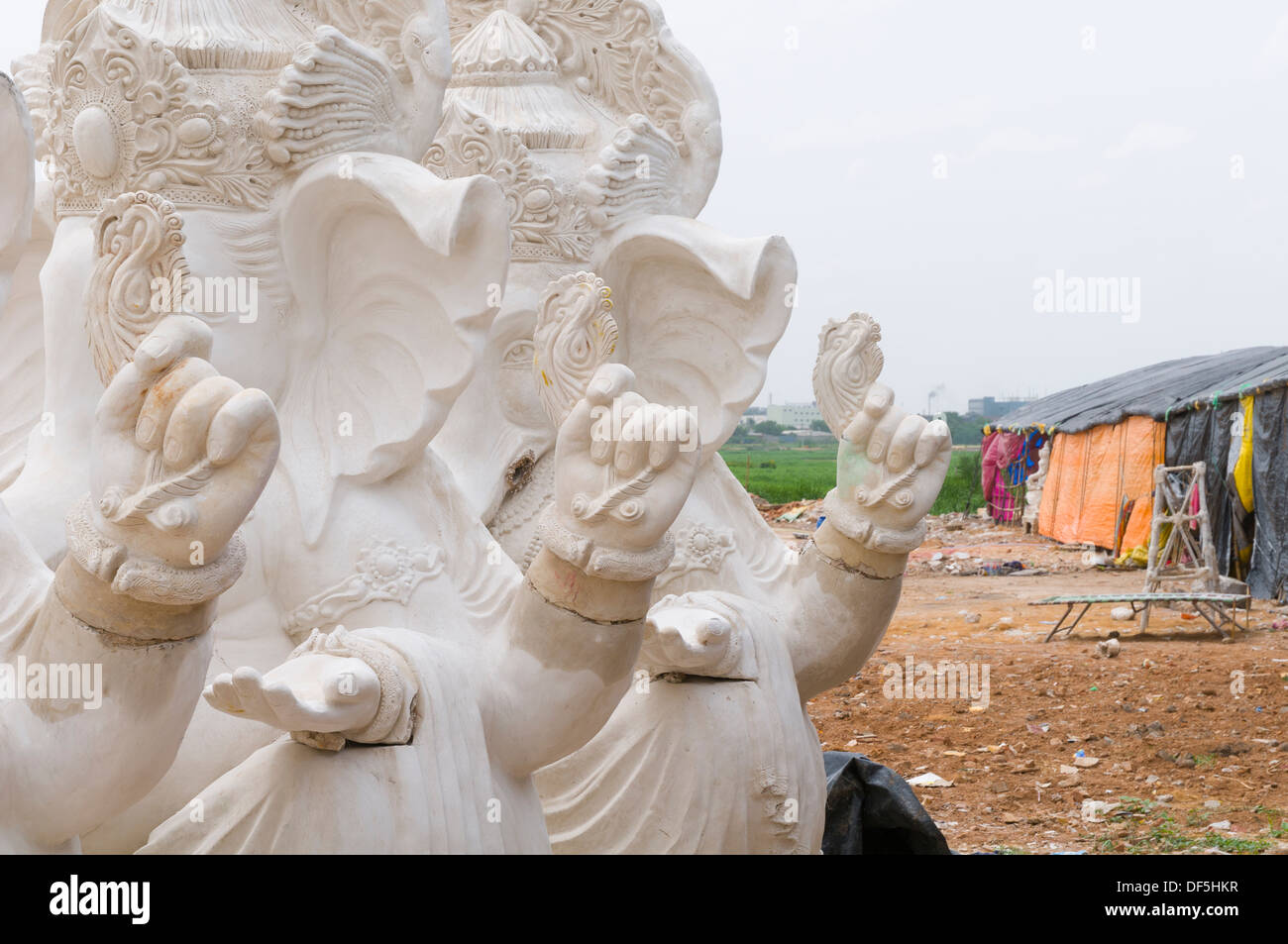 Side face of ganesha hi-res stock photography and images - Alamy