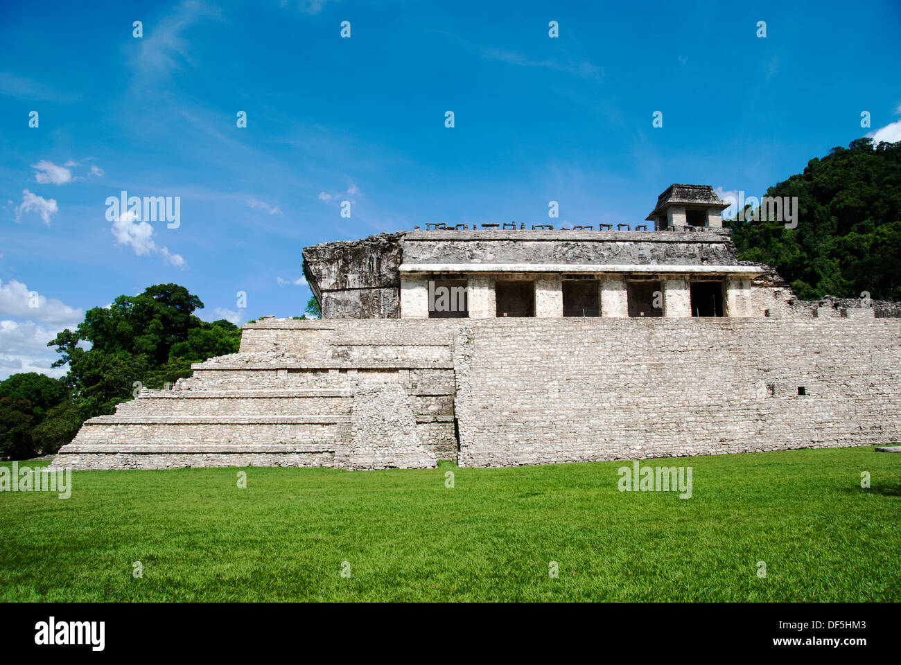 Ancient Mayan temples in the ruined city of Palenque Stock Photo - Alamy