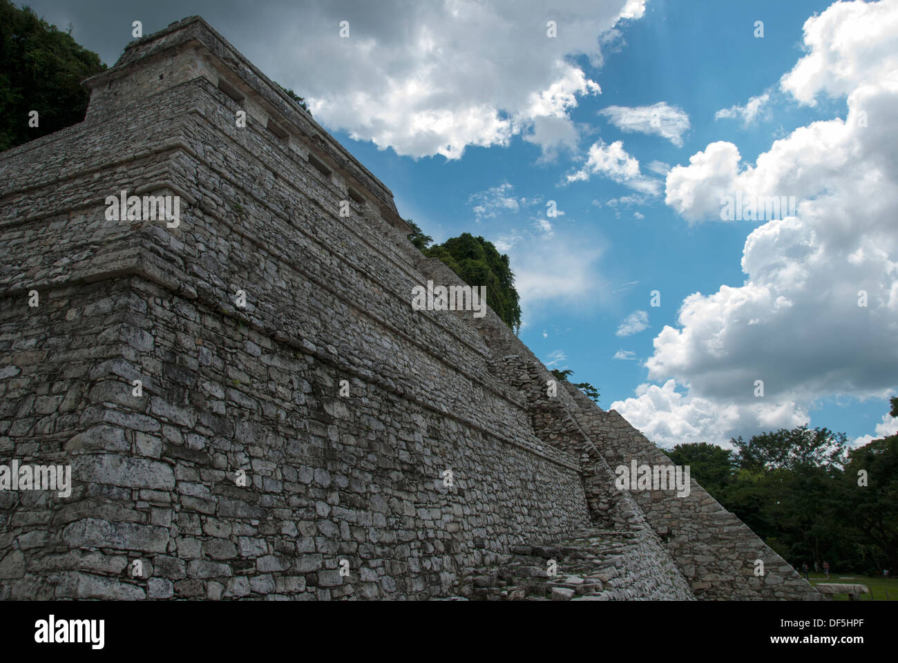 Ancient Mayan temples in the ruined city of Palenque Stock Photo - Alamy