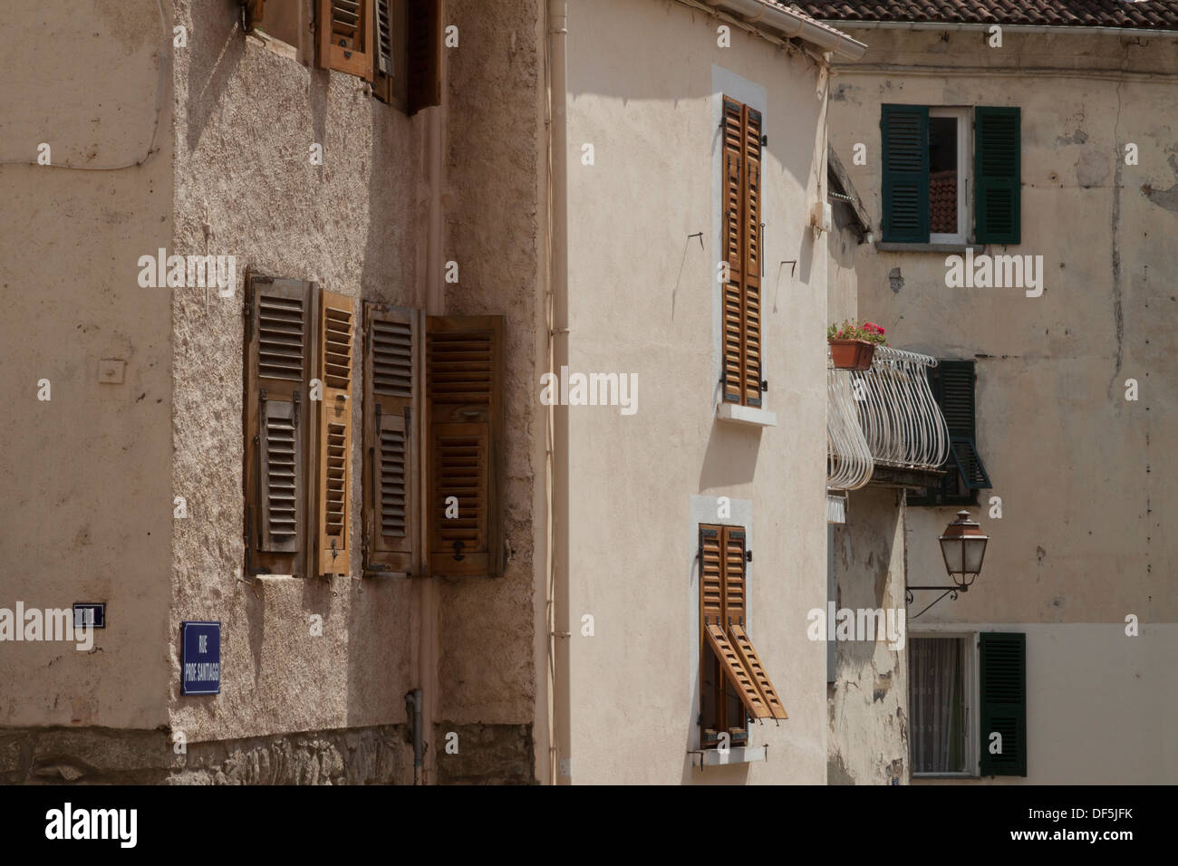 Windows with shutters closed Stock Photo - Alamy